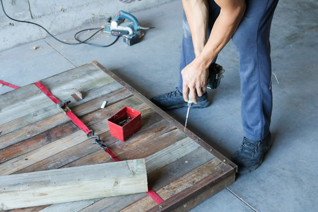 HOW I MADE MY DINING TABLE - UNDER $60- DIY Table - Scandinavian