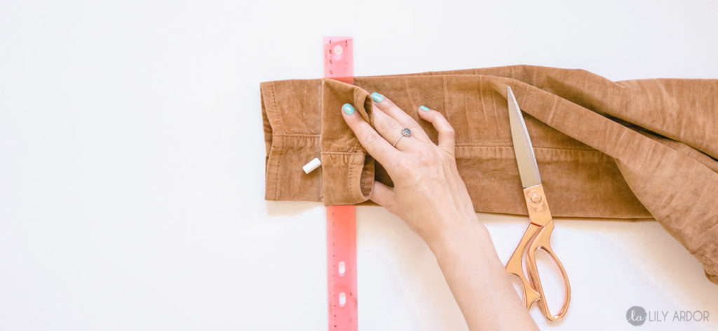 How to Hem Pants like a Pro (Follow 6 Easy Steps)