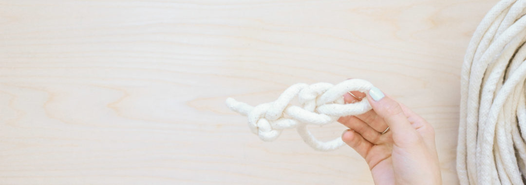 DIY Macrame Rope Rug - Giant Doily! No Crochet Needed! Via LilyArdor