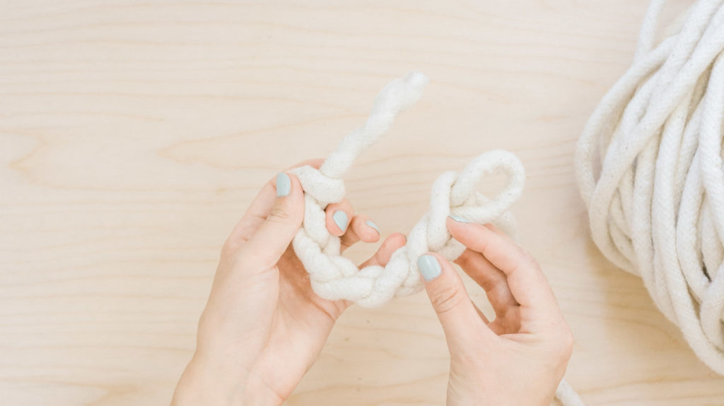 DIY Macrame Rope Rug - Giant Doily! No Crochet Needed! Via LilyArdor