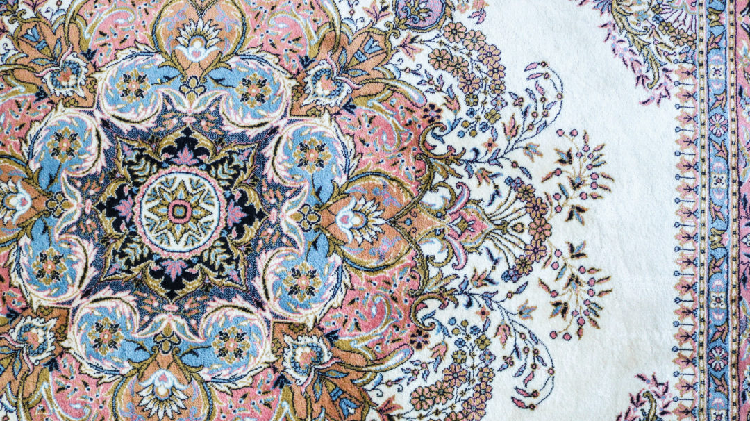 How to paint a rug! DIY Reform rug - Lily Ardor