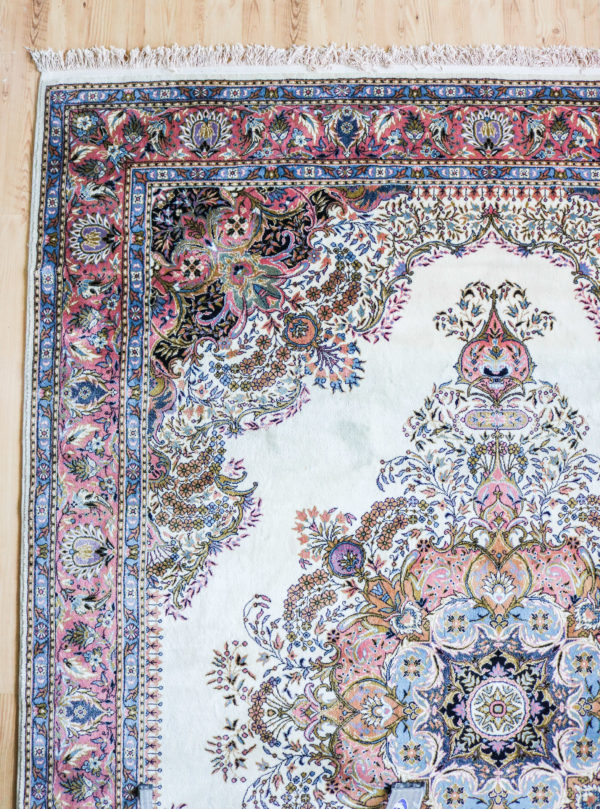 How to paint a rug! DIY Reform rug - Lily Ardor