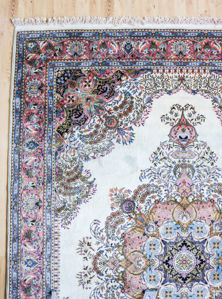 How to paint a rug! DIY Reform rug - Lily Ardor