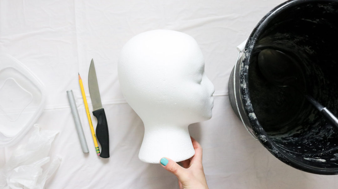 DIY HEAD PLANTER USING CONCRETE + GARDEN DIYS