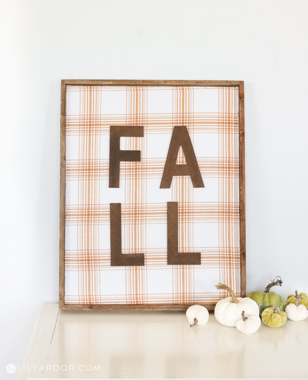 Plaid Sign | 2 Steps | Attach Plaid Fabric | Fall + Christmas Double Sided