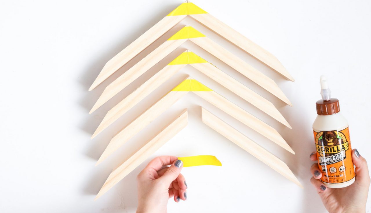 DIY Wood Star - In 5 Easy Steps ! Styled 4 Ways | Spring + Holidays