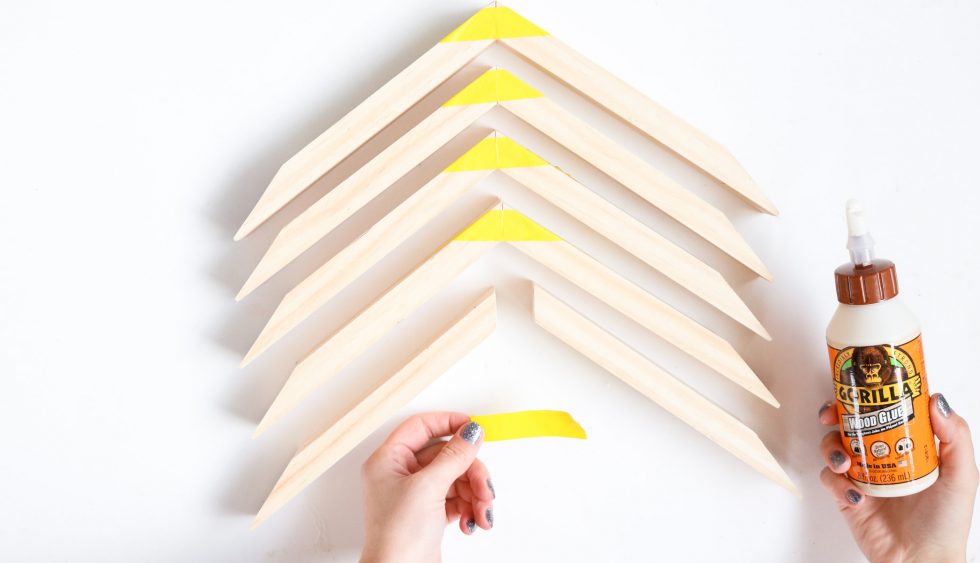 DIY Wood Star - In 5 Easy Steps ! Styled 4 Ways | Spring + Holidays