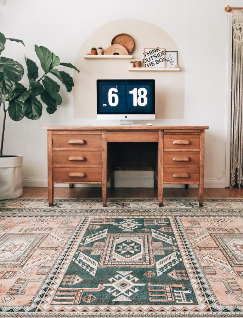 HOW TO REFINISH A DESK - Lily Ardor