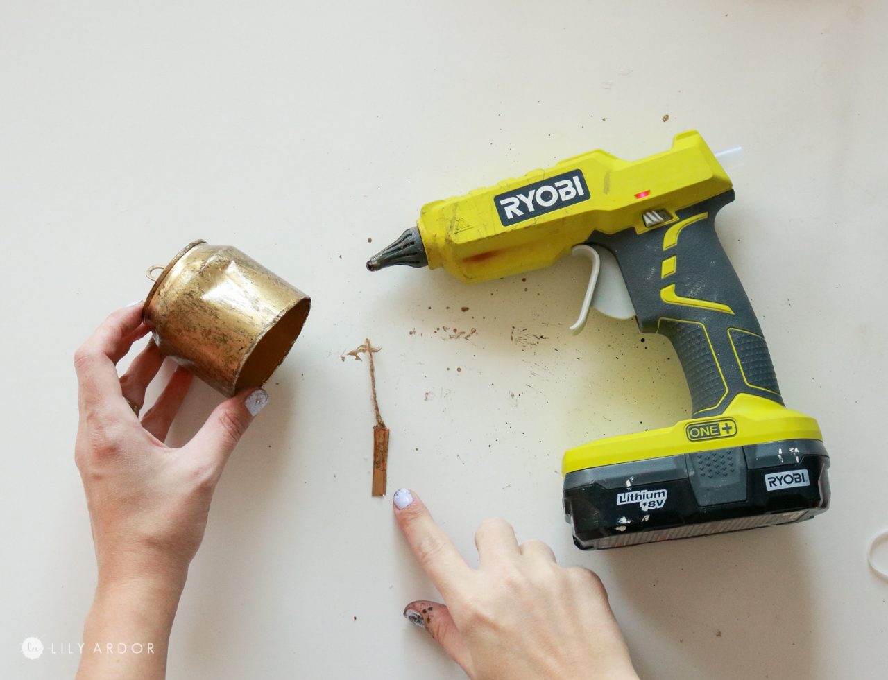 DIY Vintage Bells From Recycled Soda Cans - Lily Ardor