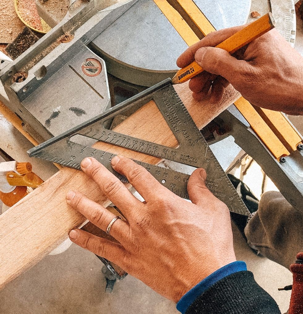 How To Make A Simple Bench ( WITH PLANS ) - Lily Ardor