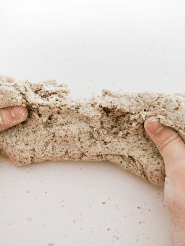 DIY KINETIC SAND PLAYDOUGH - Lily Ardor