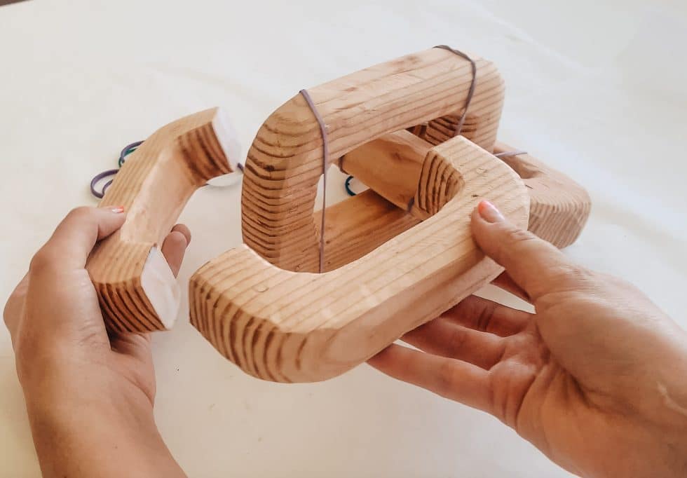 Making Unique Wood Chain Links for Stylish Table Decor - Lily Ardor